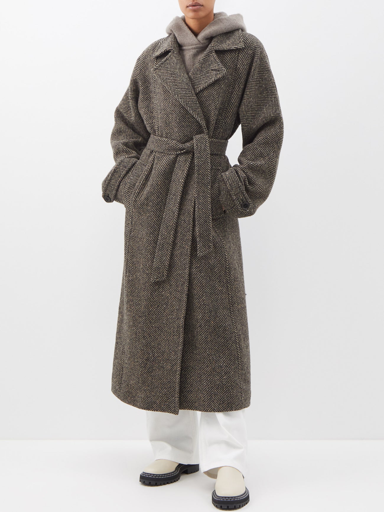 RAEY Oversized Belted Herringbone Wool Coat in Grey | endource