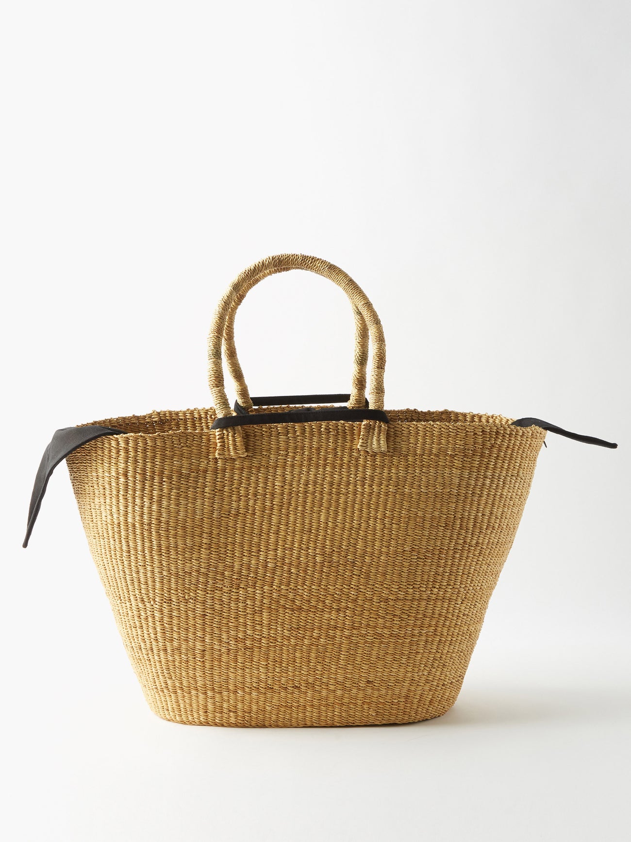 MUUÑ Panier Woven Basket Bag in Beige | Endource