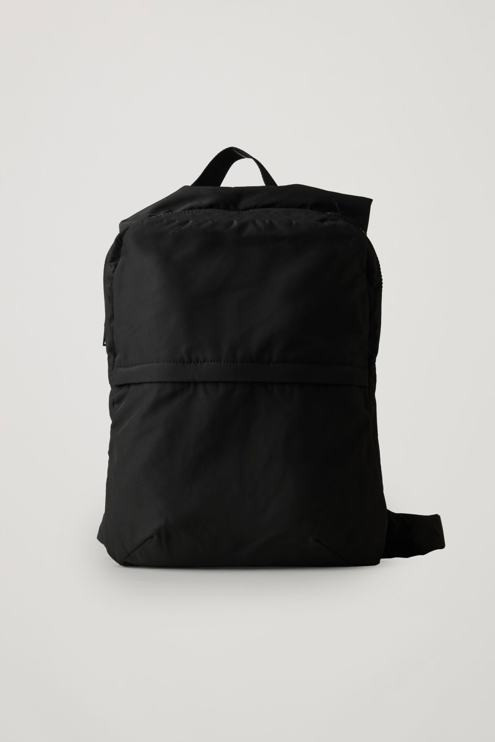 COS Technical Backpack With Straps | endource