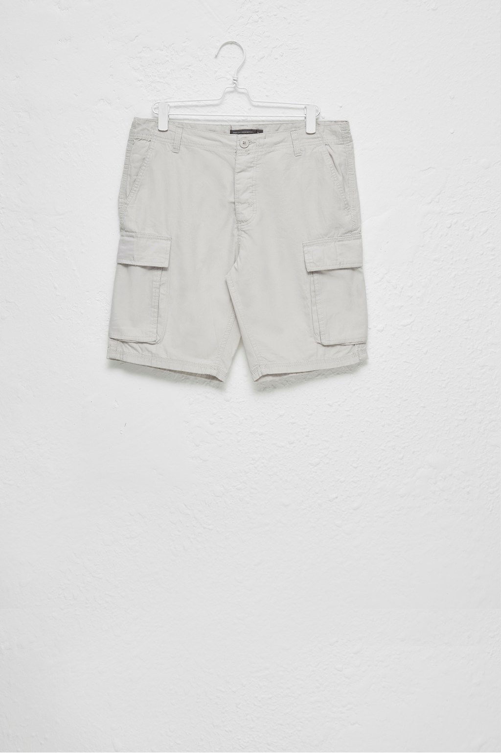 FRENCH CONNECTION Cargo Shorts in Stone | endource