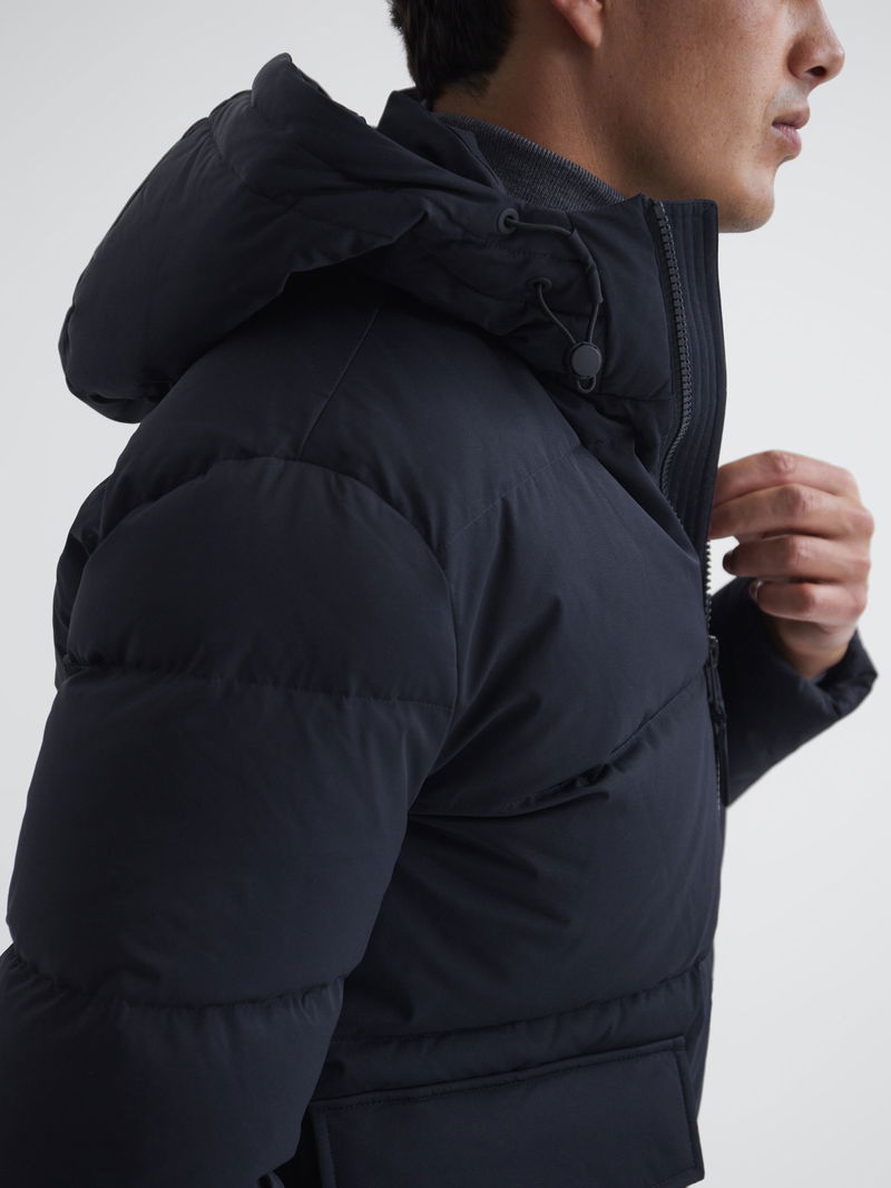 REISS Ryder Short Puffer Jacket in Navy | endource