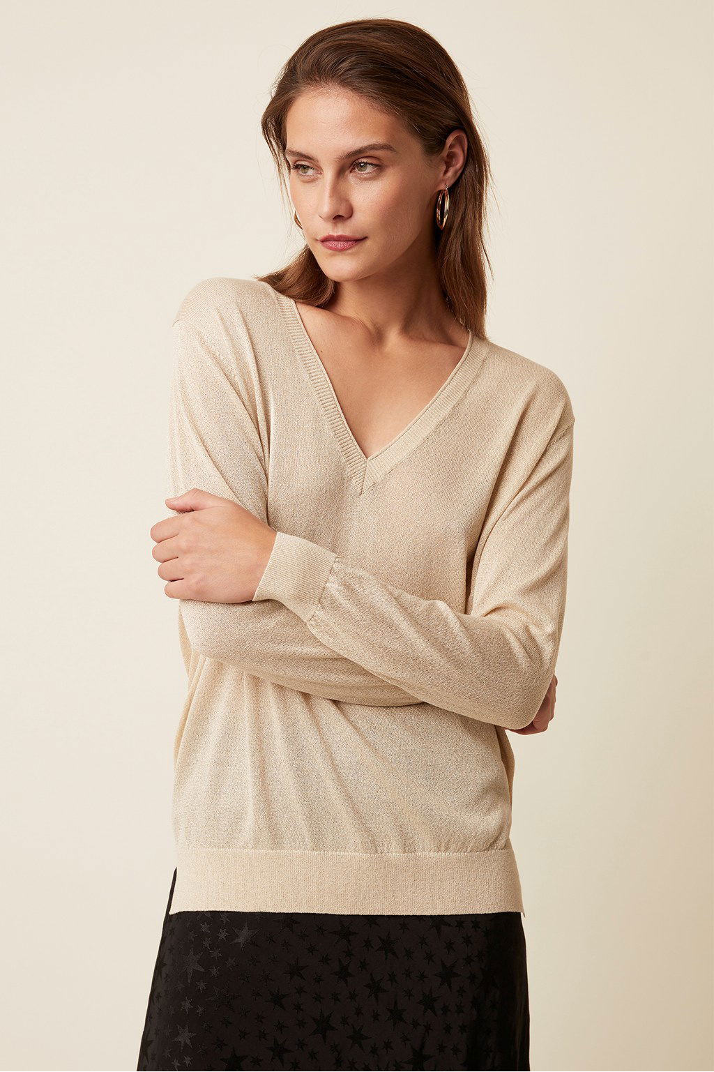 GREAT PLAINS Primrose Glitter V Neck Jumper in Soft Gold | endource
