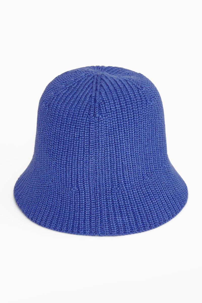 COS Knitted Bucket Hat | Endource