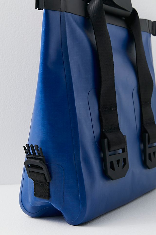 RAINS Arid Rolltop Bag in Waves | Endource