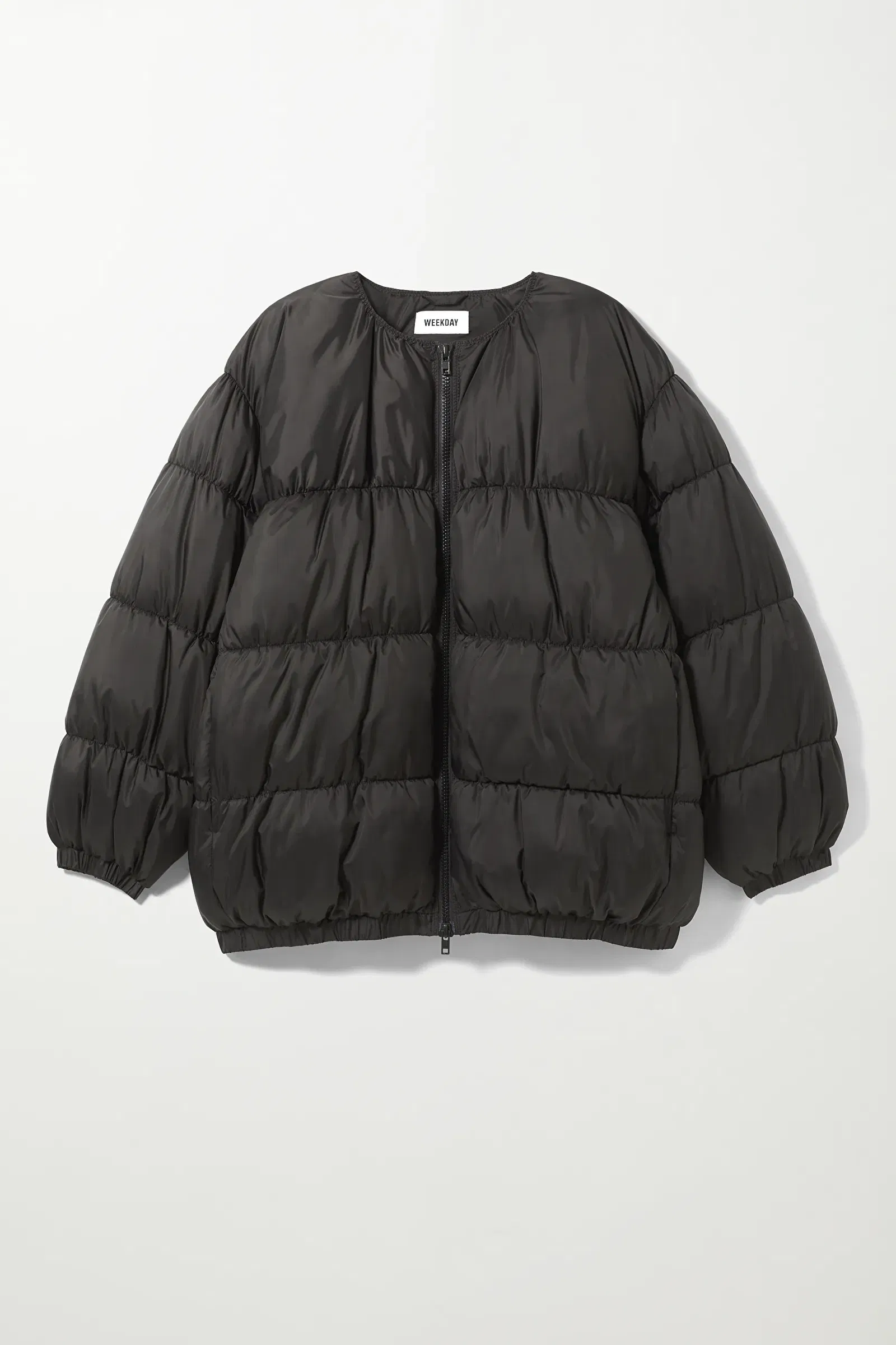 WEEKDAY Kai Short Puffer Jacket in Black | endource