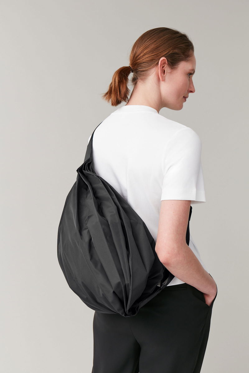 COS Technical Gym Bag | endource