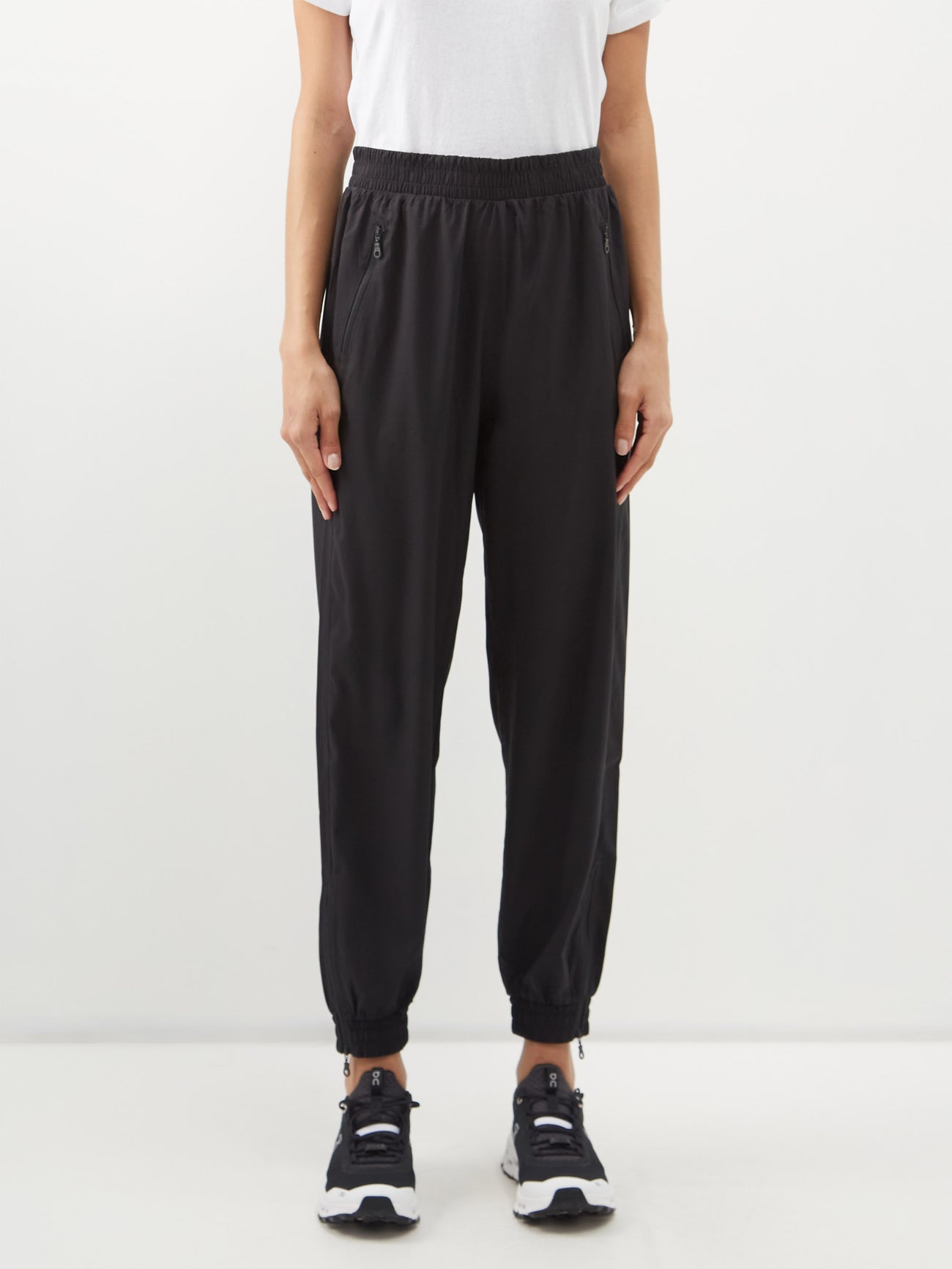 GIRLFRIEND COLLECTIVE Summit Track Pants in Black | Endource