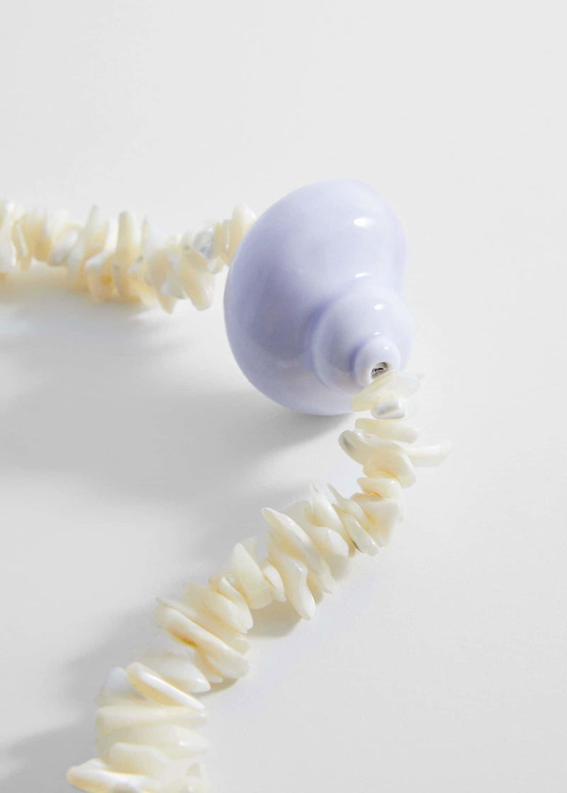 MANGO Shells Bead Necklace in White | Endource