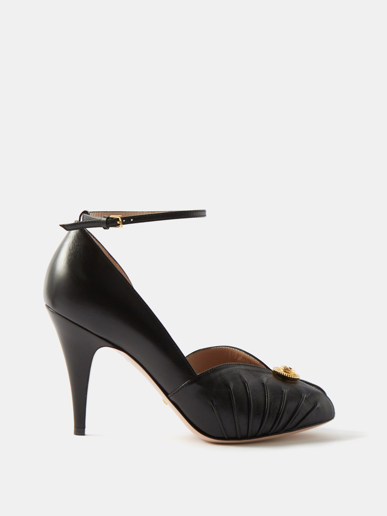 GUCCI Logo-Plaque Open-Toe Sandals in Black | endource
