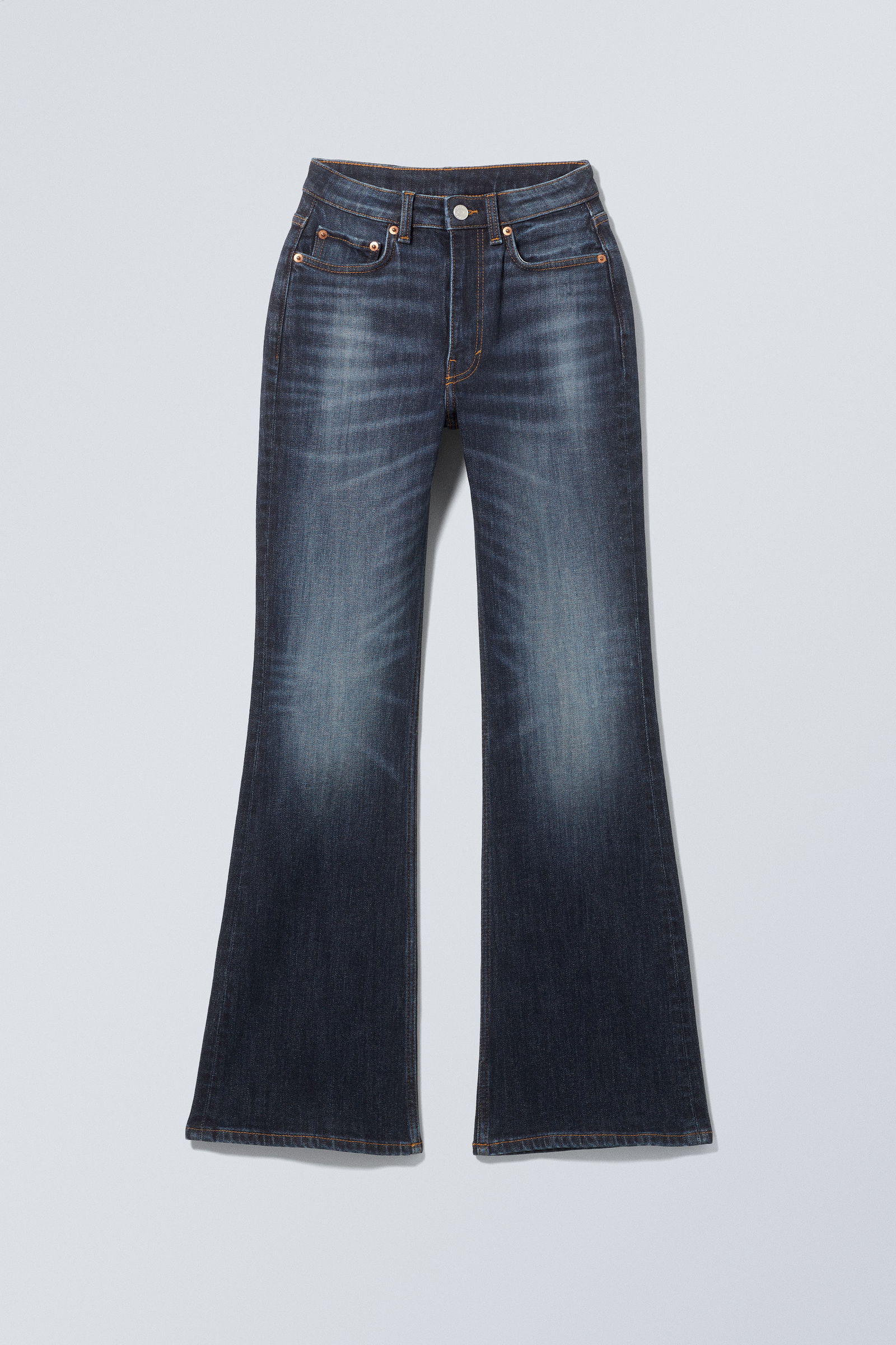WEEKDAY Glow Curve High Flared Jeans in Vein Blue - Dark Blue | endource