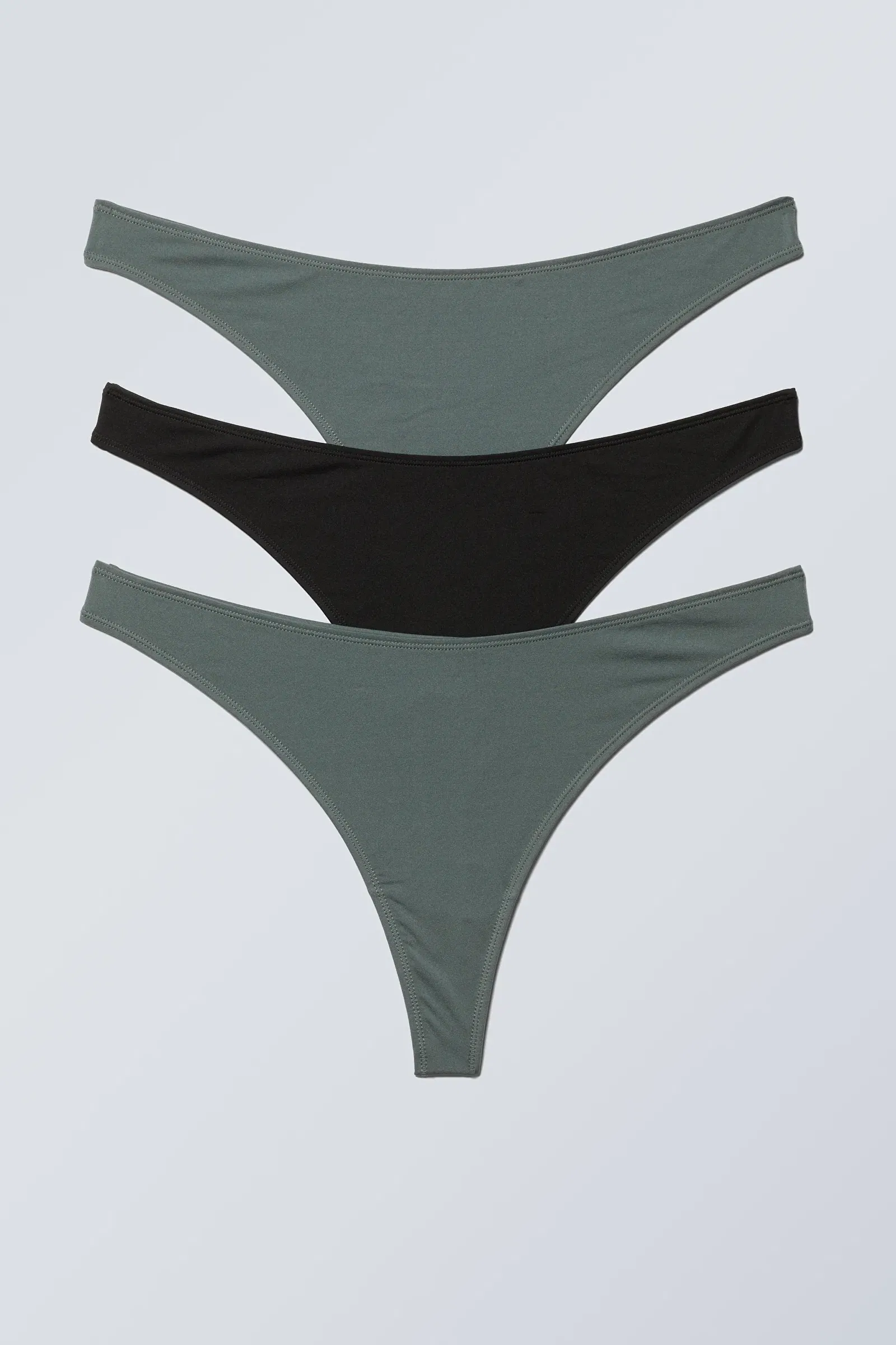 WEEKDAY Soft Thongs, 3-Pack in Sage / Black | endource