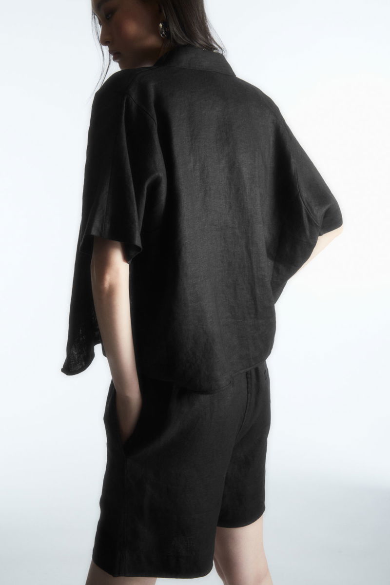 COS Elasticated Linen Shorts in BLACK | endource