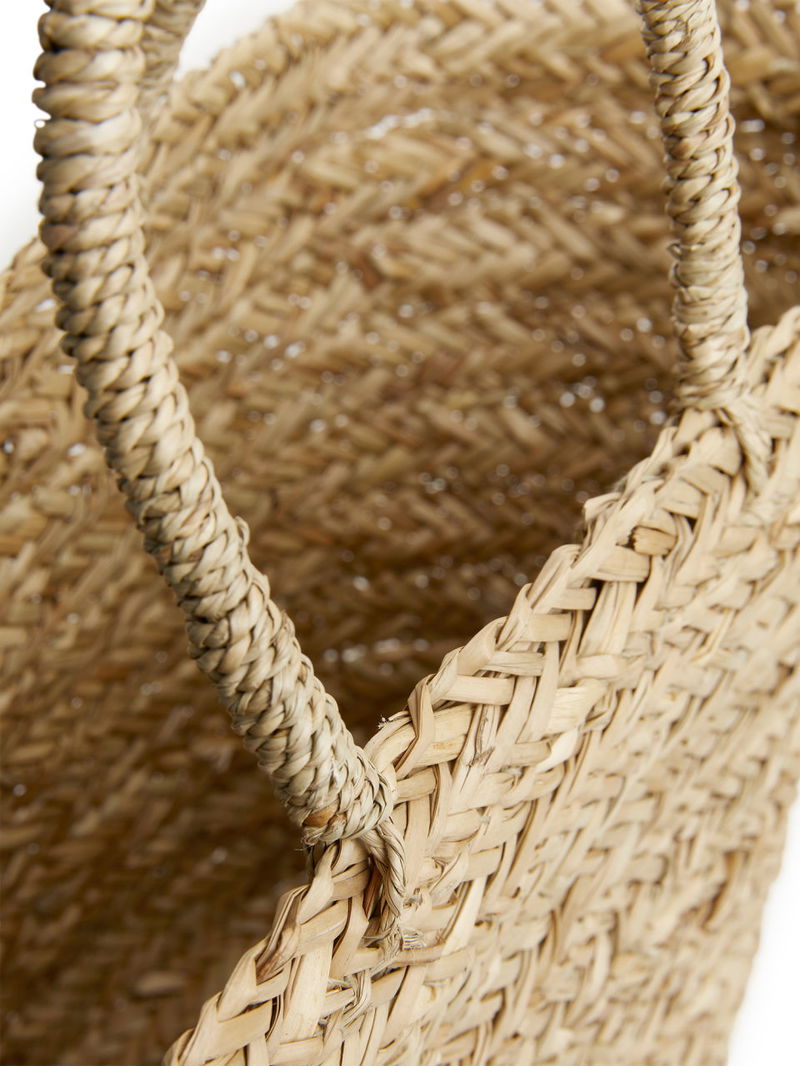 ARKET Straw Basket in Natural | endource