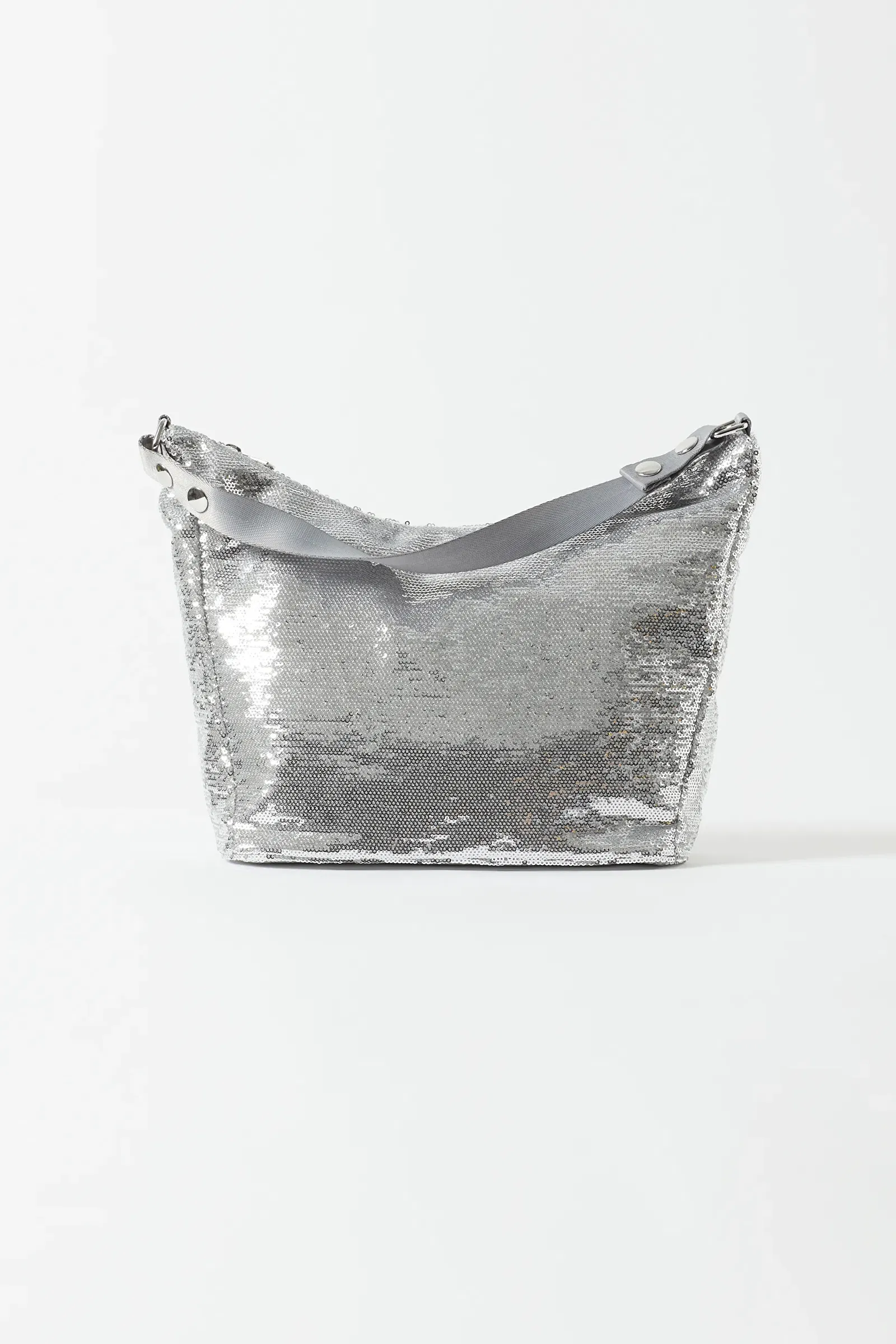 WEEKDAY Heaven Sequin Handbag in Silver | endource