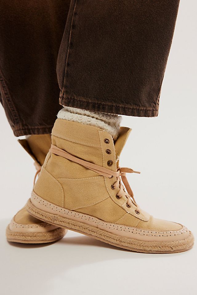 FREE PEOPLE FP Collection - Menorca Lace Up Boots in Sand | endource