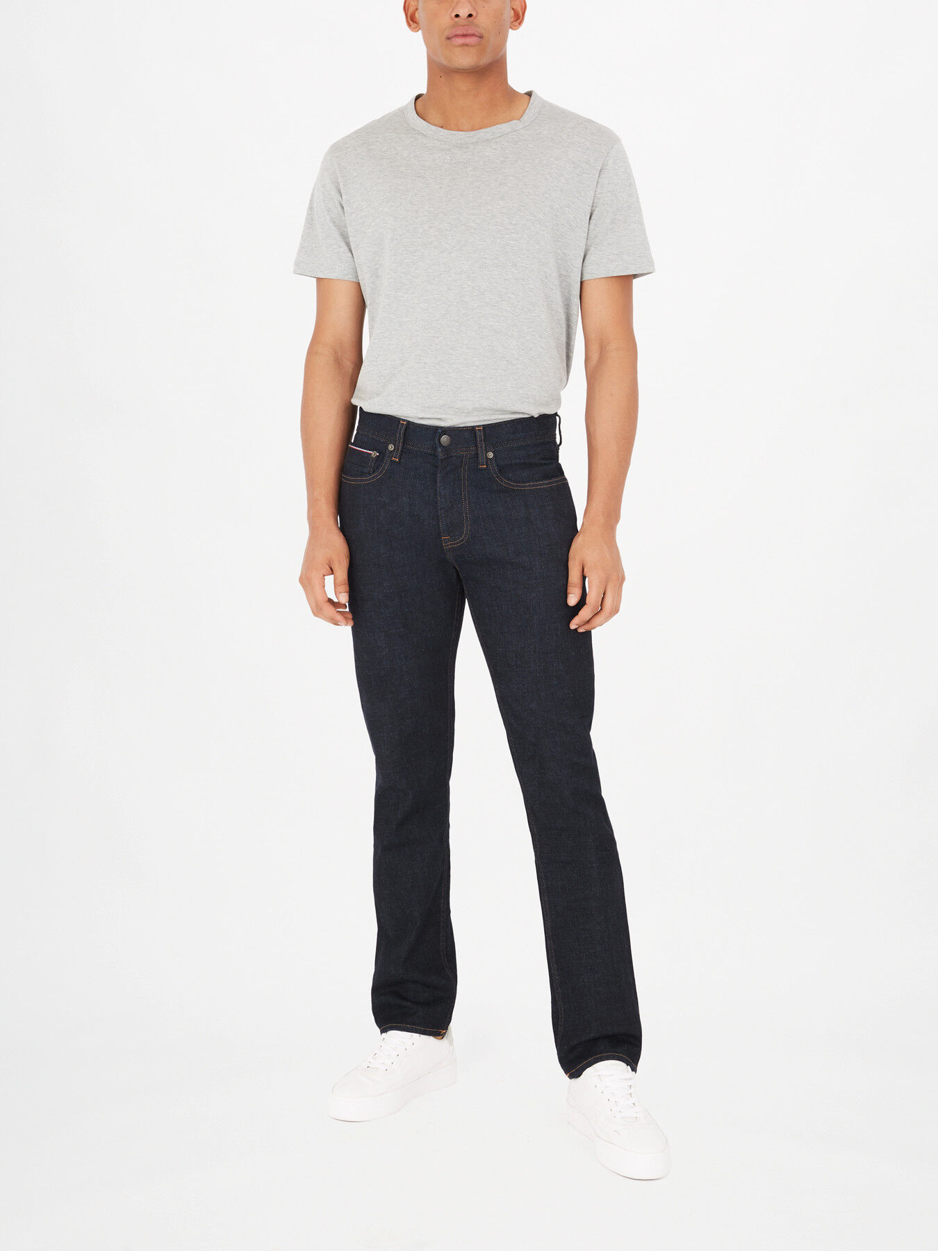 TOMMY HILFIGER Core Straight Denton Jeans in Ohio Rinse | endource