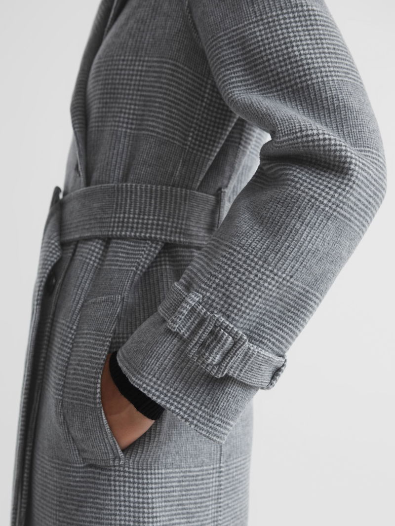 REISS Alexa Belted Blindseam Checked Trench Coat in Grey | endource