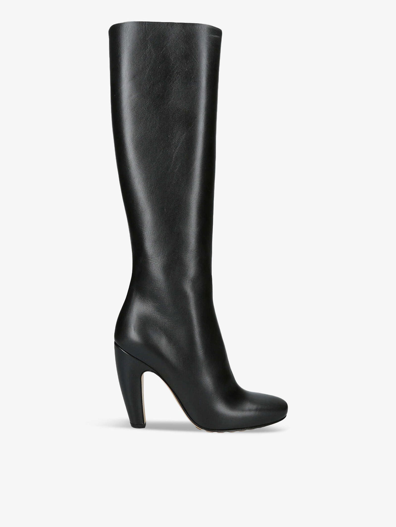 BOTTEGA VENETA Canalazzo Closed-Toe Leather Heeled Boots in BLACK ...