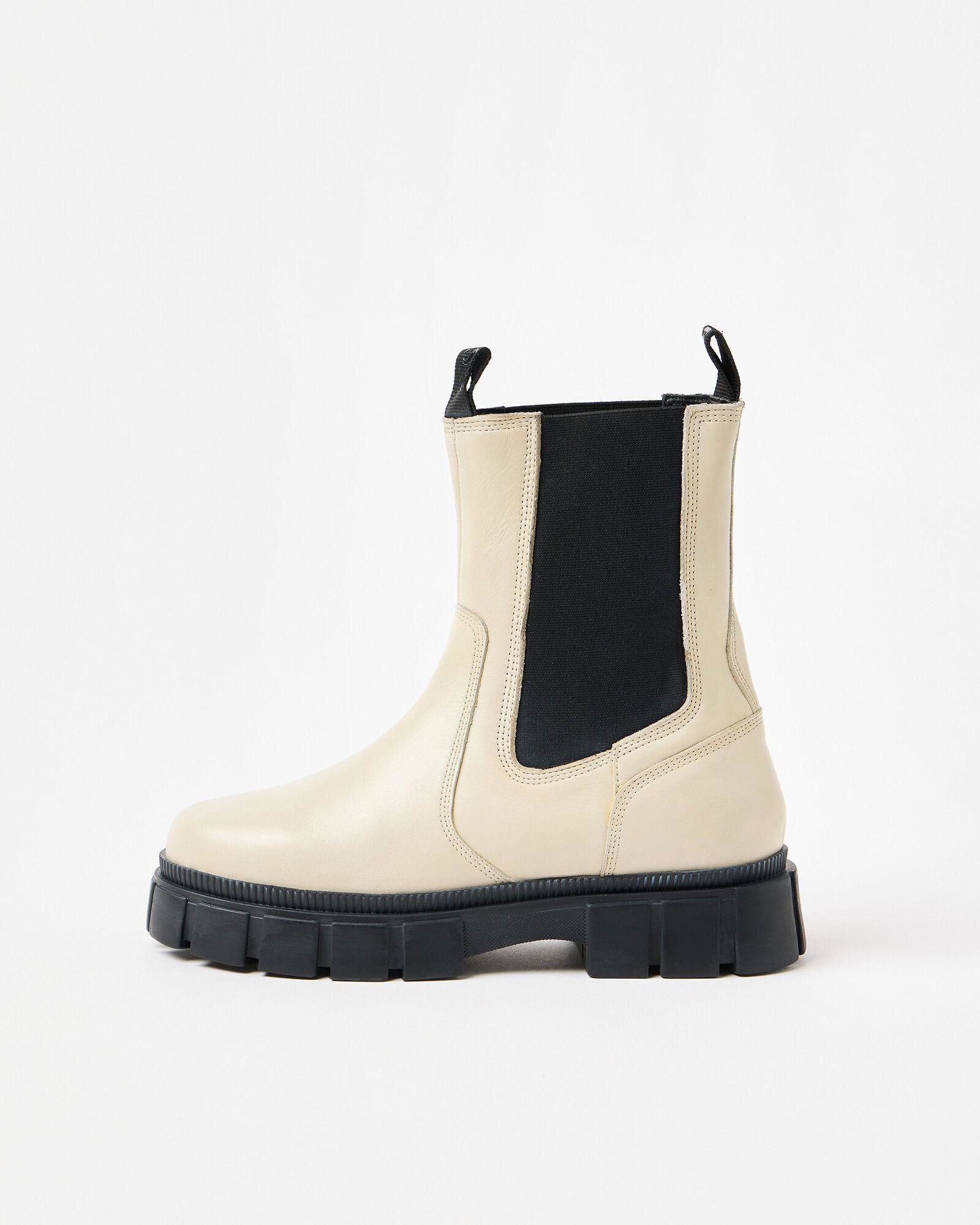 OLIVER BONAS Beacon Chelsea Boots | endource