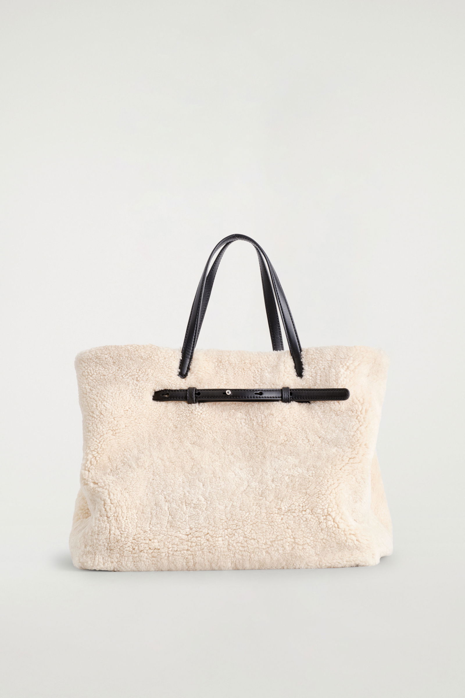 COS Shearling Chalet Tote Bag | endource