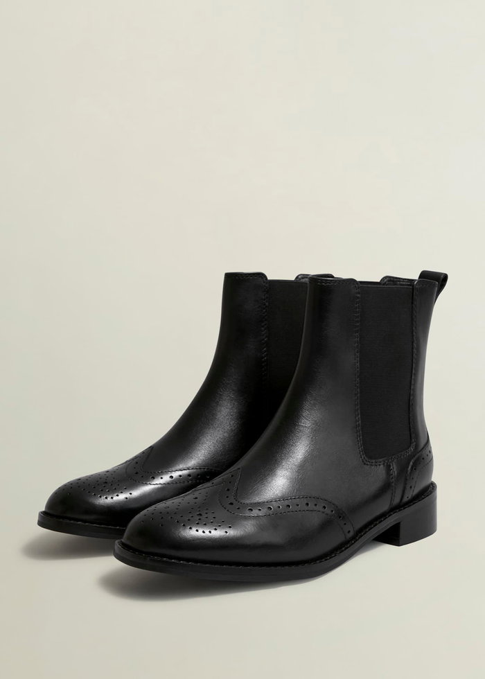HOBBS Genevieve Chelsea Boots | endource