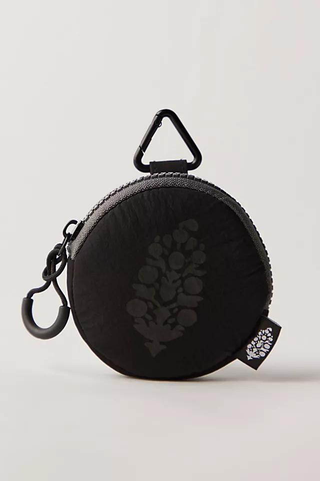 FREE PEOPLE FP Movement - Essentials Only Pouch in Kelly | endource