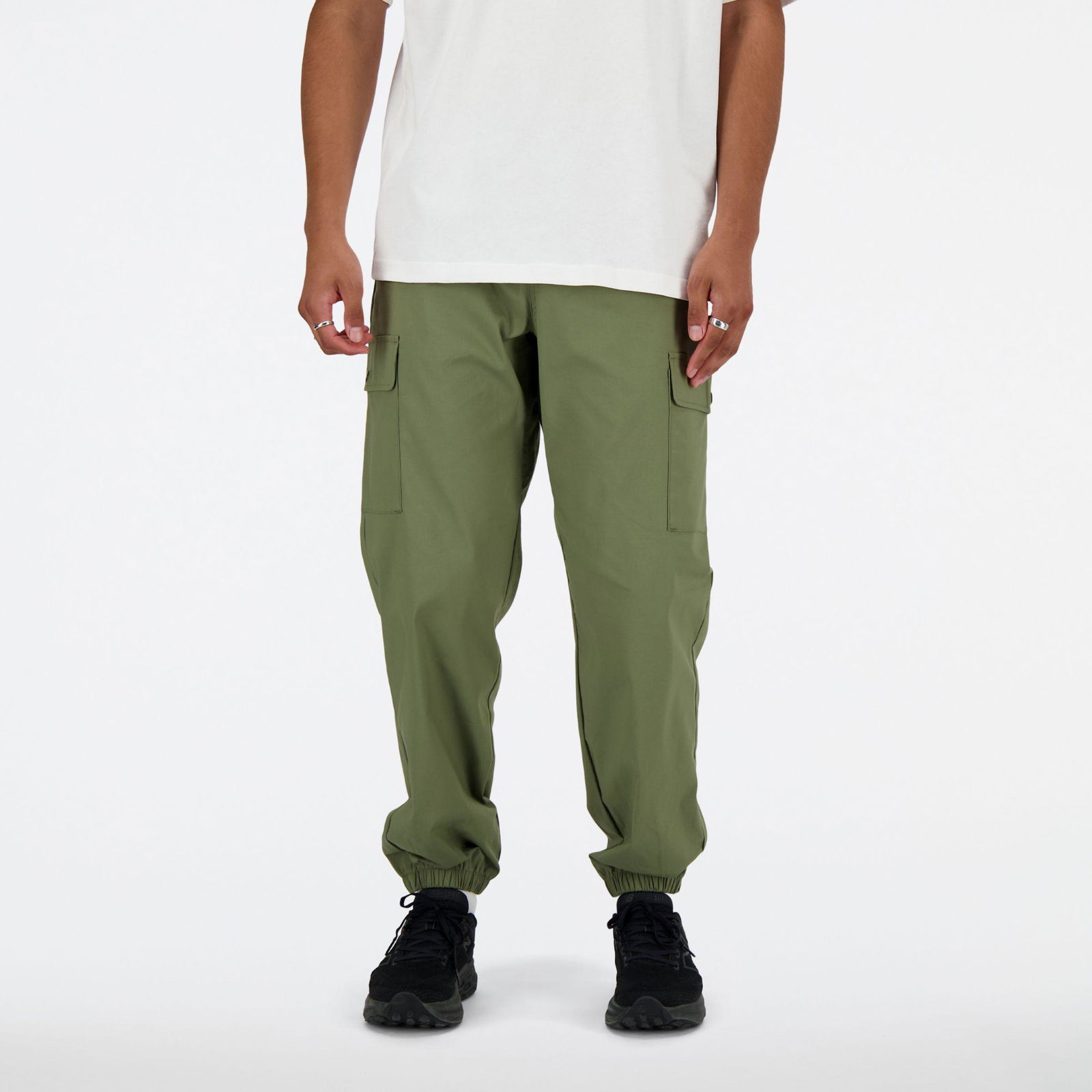 NEW BALANCE Twill Cargo Jogger in Green | endource
