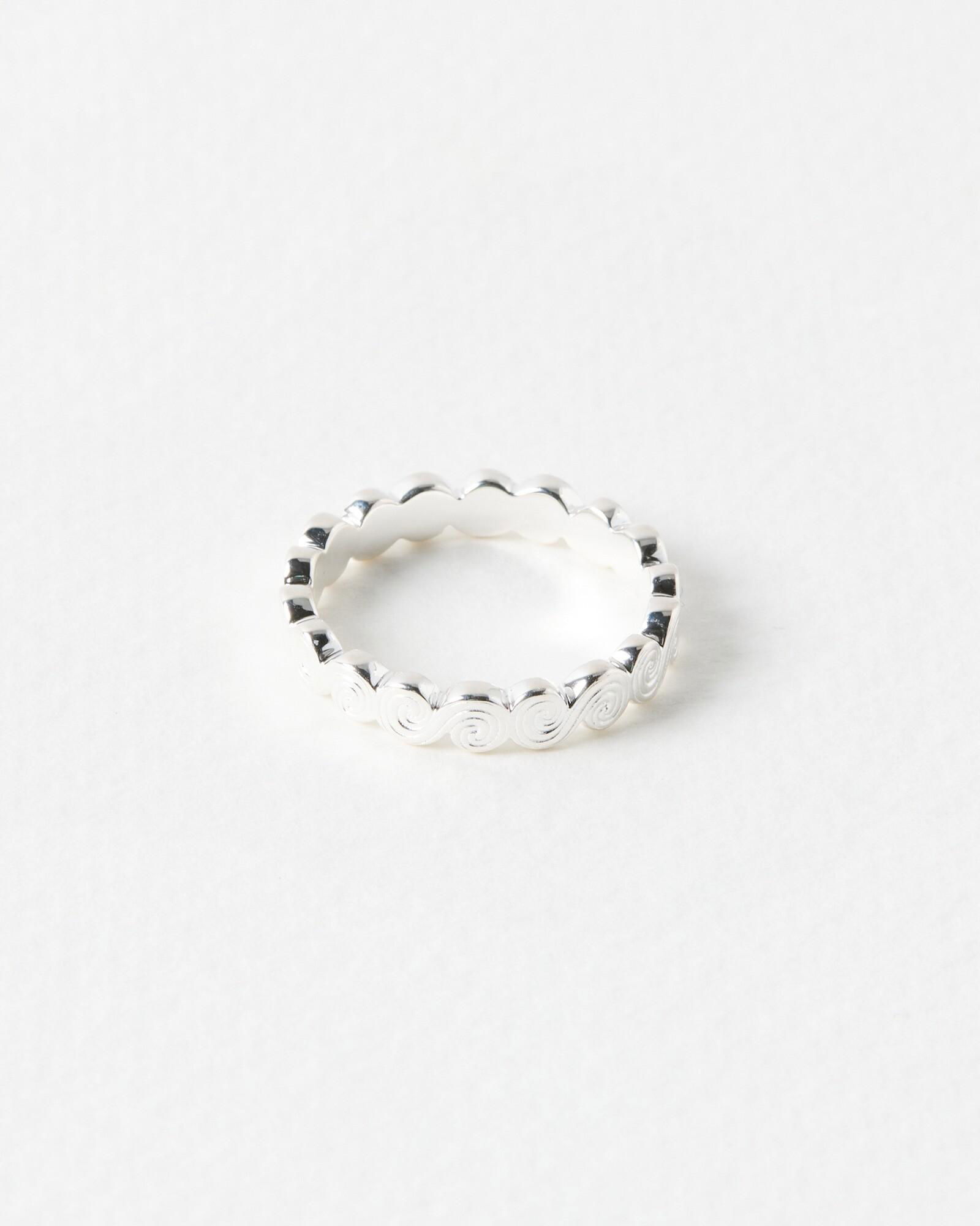 OLIVER BONAS Clodagh Engraved Swirl Sterling Silver Ring in Silver | endource