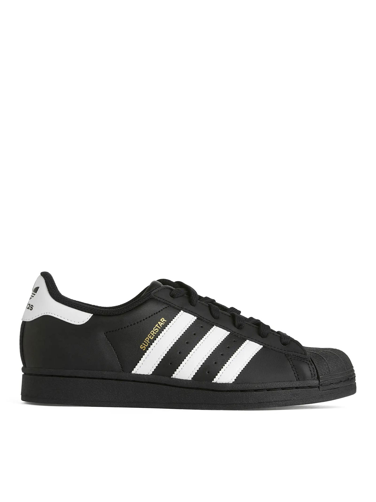 ADIDAS Superstar Trainers in Black | endource