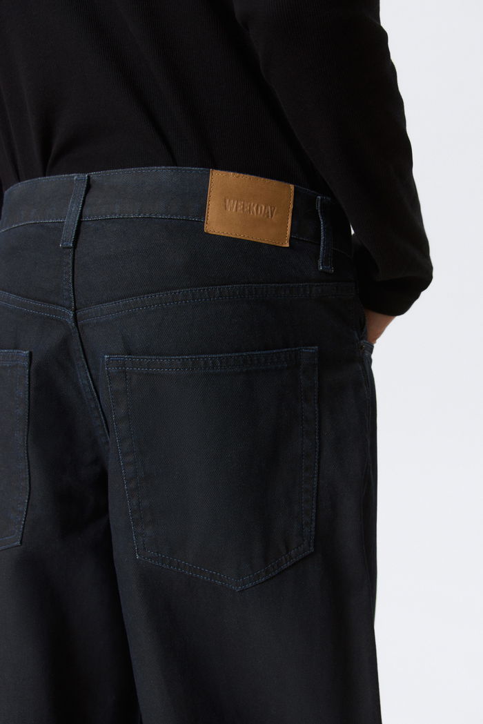 WEEKDAY Astro Mid Rise Loose Baggy Leg Coated Jeans | endource