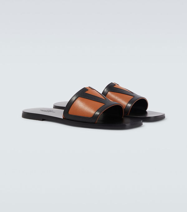VALENTINO GARAVANI Viva Superstar Leather Slides | endource