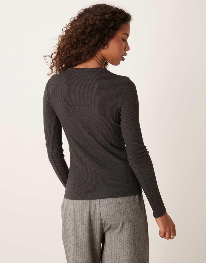 MANGO Fine Knit Long Sleeve Ribbed Top | endource