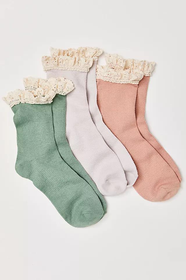 FREE PEOPLE Ruffle Sock Pack in Tainted Love | Endource