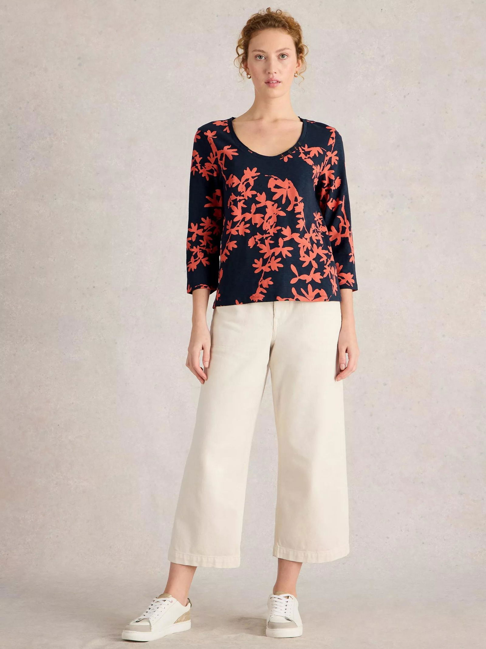 WHITE STUFF Nadia Leaves Top in Blue/Multi | endource