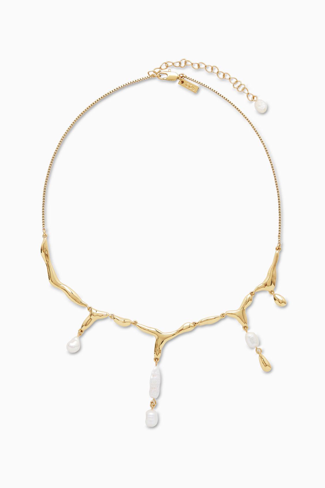 COS Freshwater Pearl Chain Necklace in GOLD | Endource