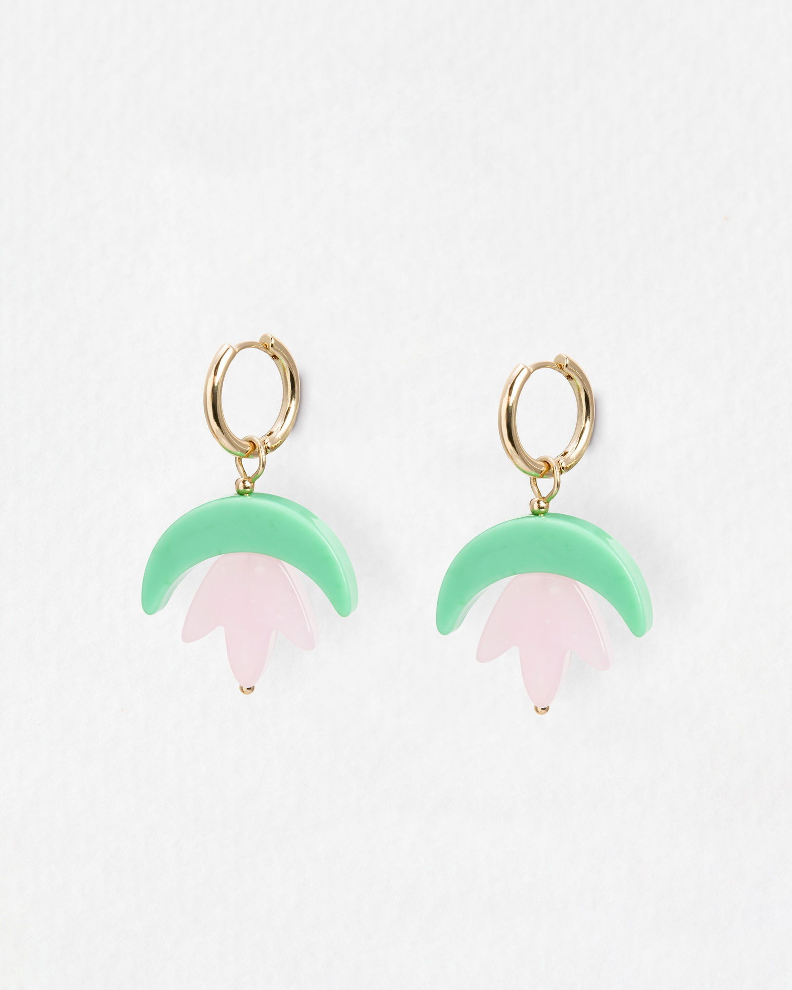 OLIVER BONAS Tessa Pink Resin Flower Drop Earrings | endource