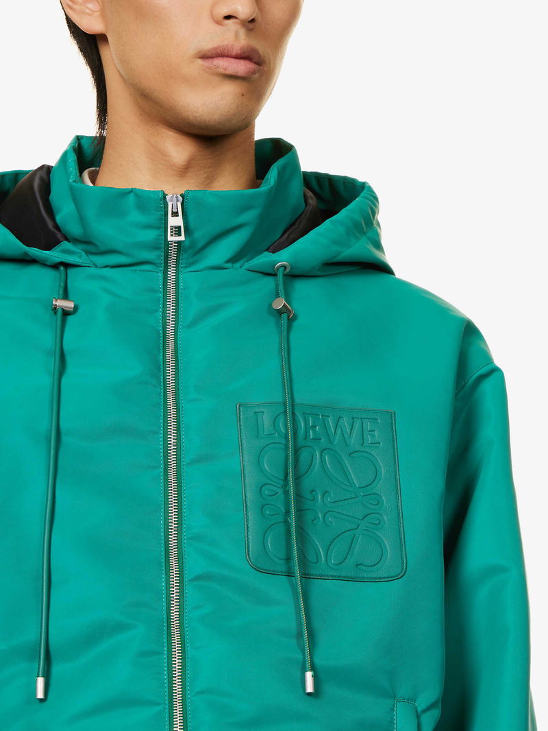 LOEWE Anagram Logo-Patch Boxy-Fit Shell Jacket in GREEN | endource