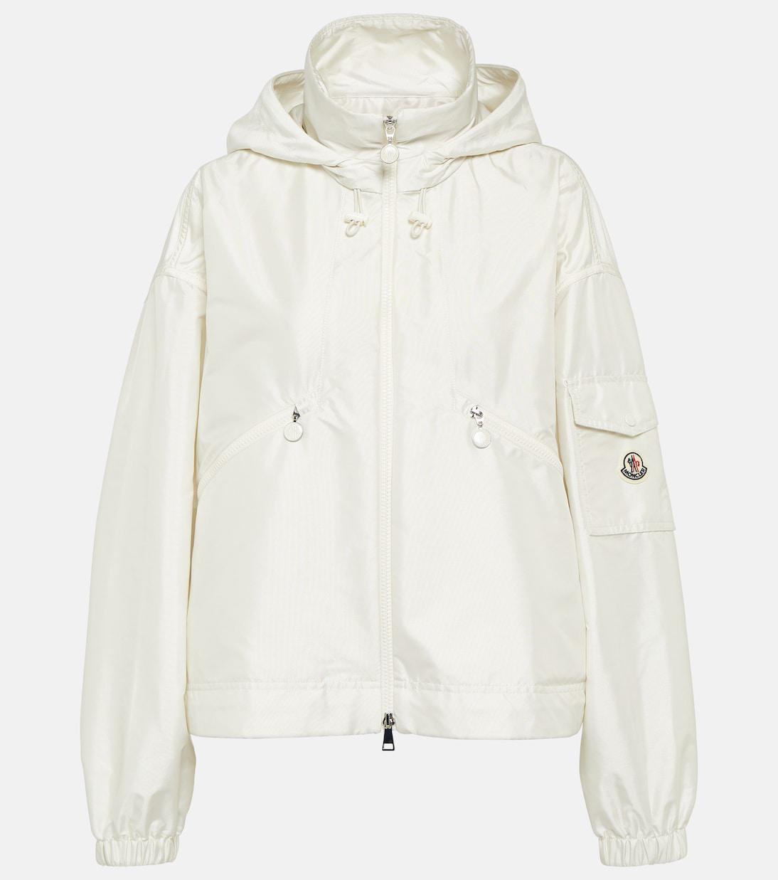 MONCLER Hemar Logo Raincoat in White | endource