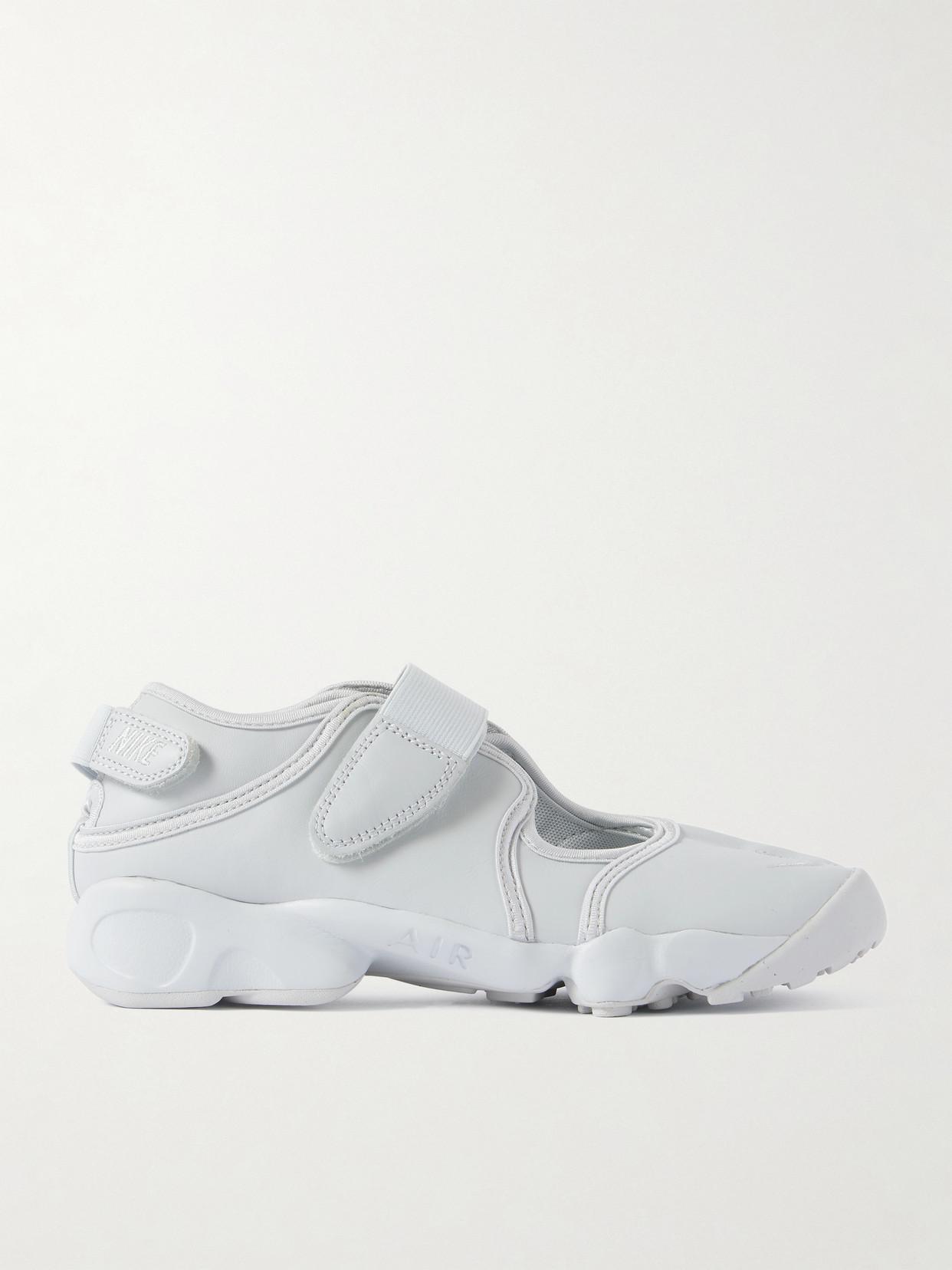 NIKE Air Rift Split-Toe Leather Sneakers in White | endource