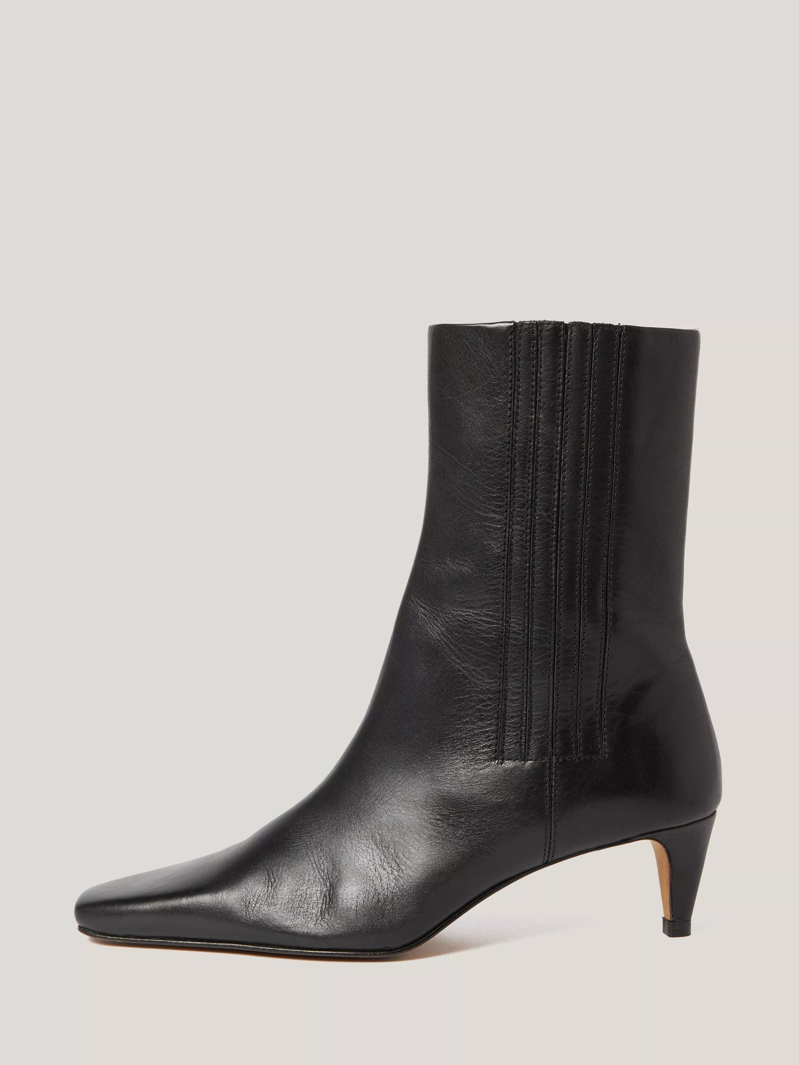 JIGSAW Valerie Leather Ankle Boots in Black | endource