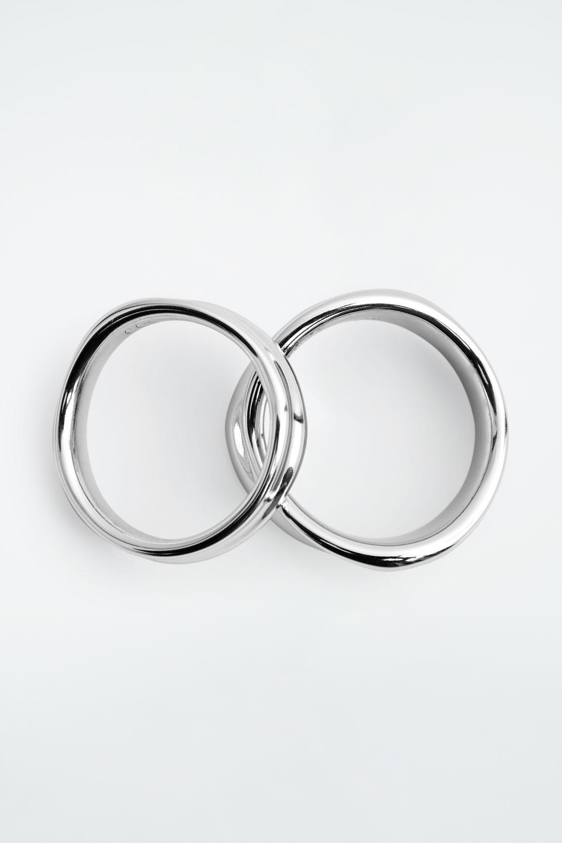 COS Curved Stacking Rings in SILVER | endource