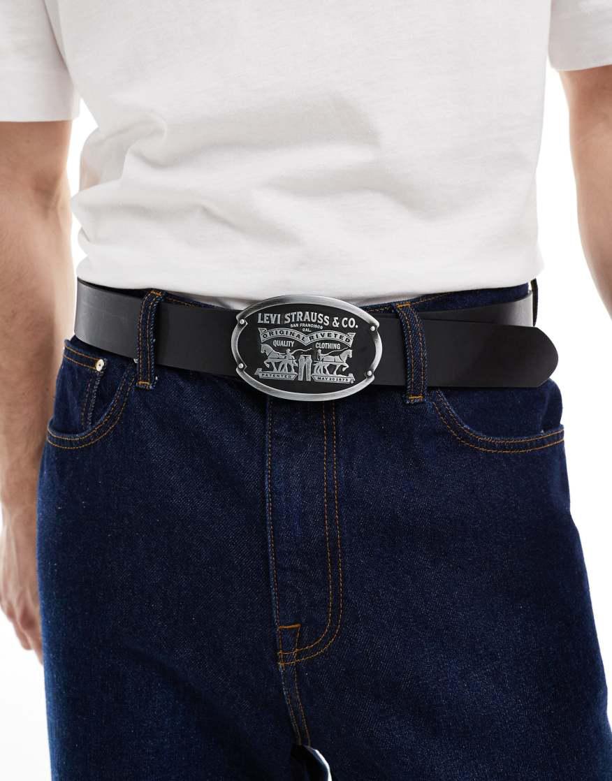 LEVI'S Billy Leather Plaque Belt in black | endource