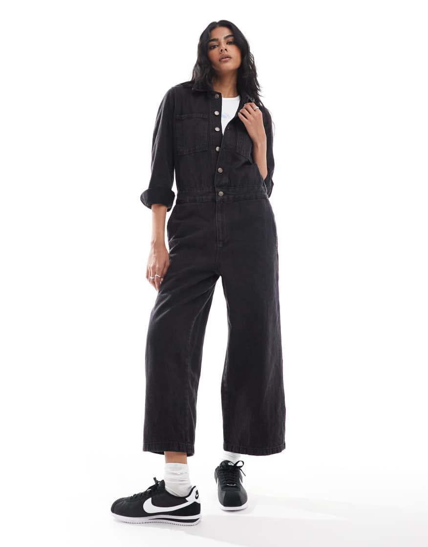 LEVI'S Iconic Denim Jumpsuit in black | endource