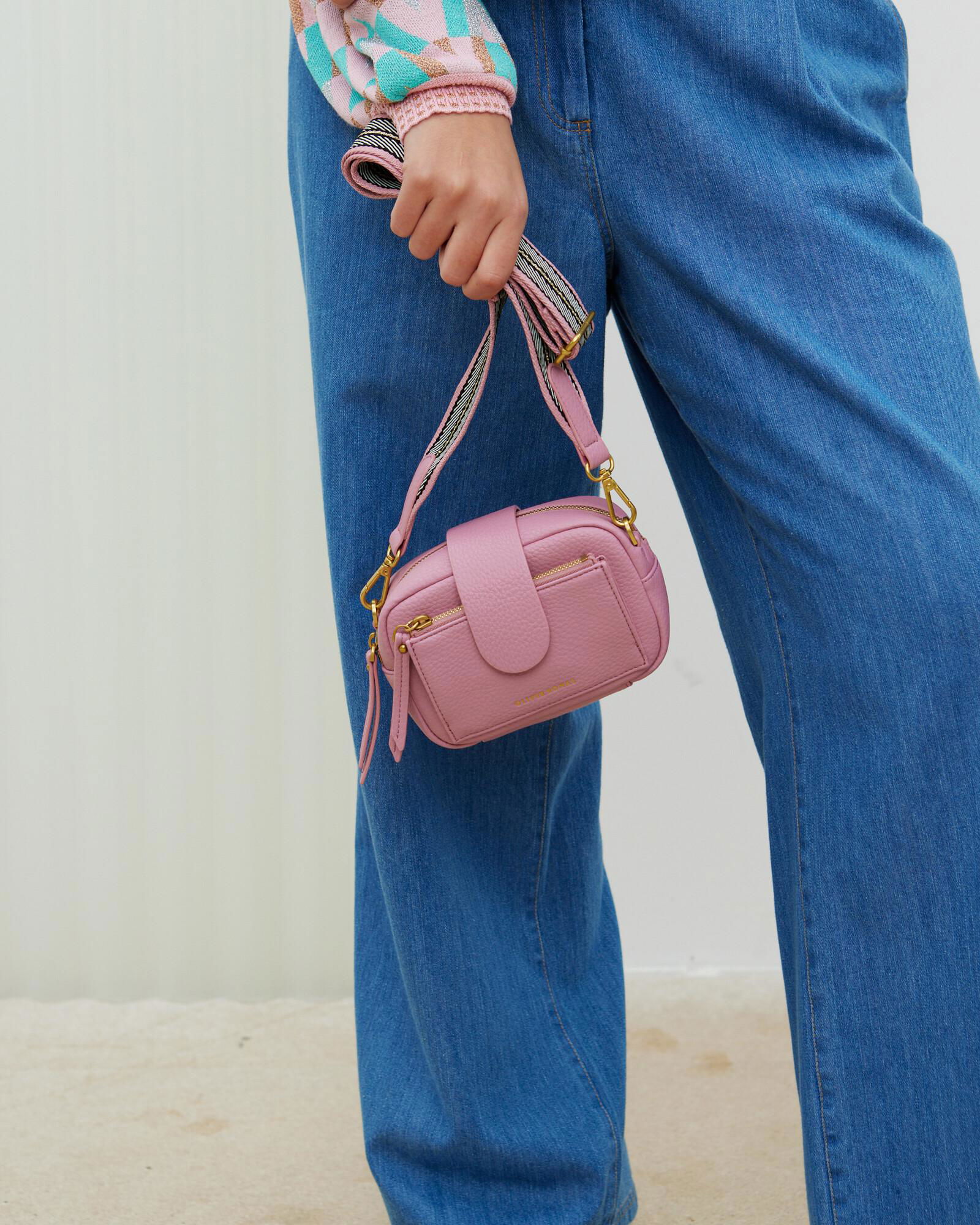 OLIVER BONAS Cora Crossbody Bag in Pink | endource