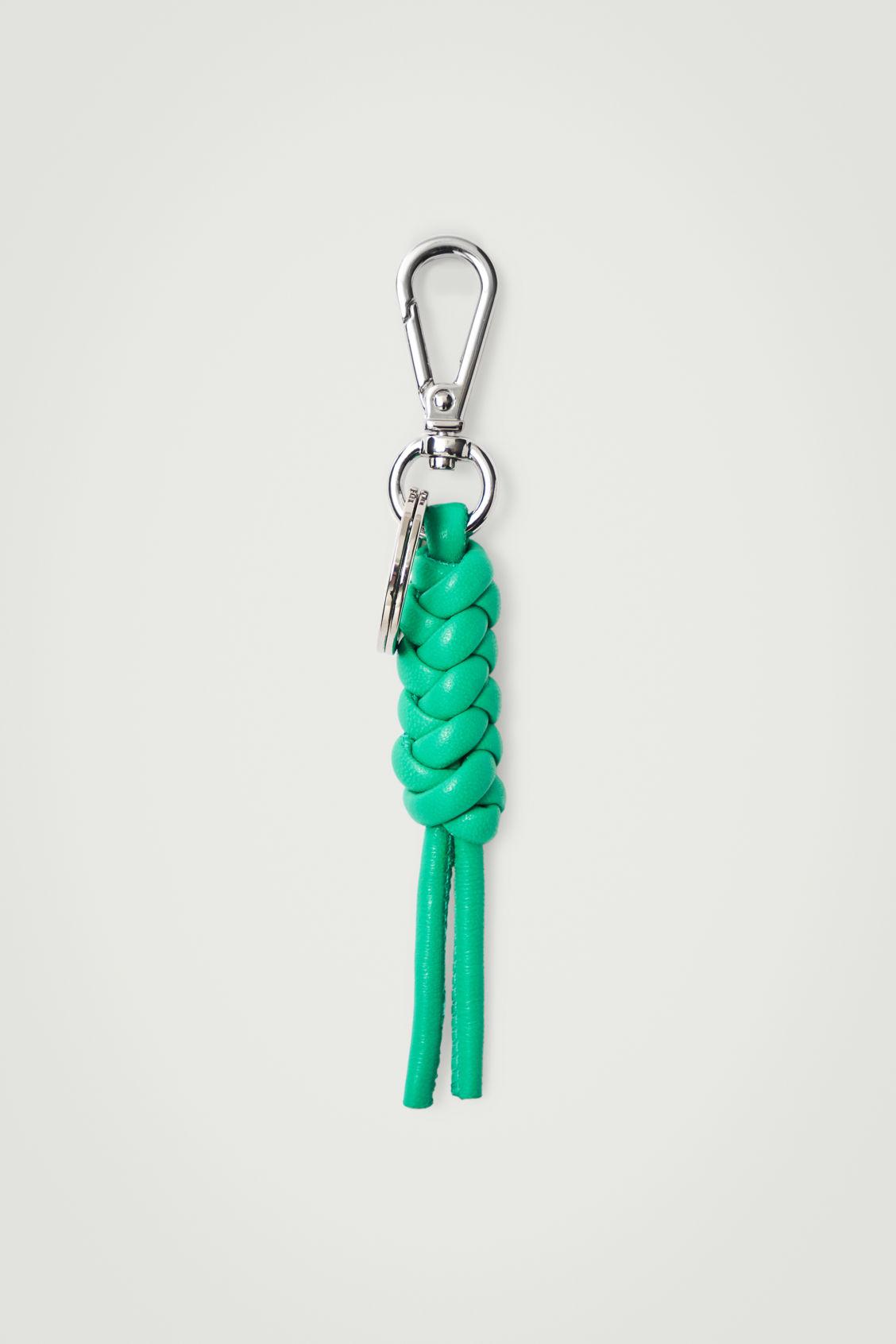 COS Knotted Leather Keyring in GREEN | endource