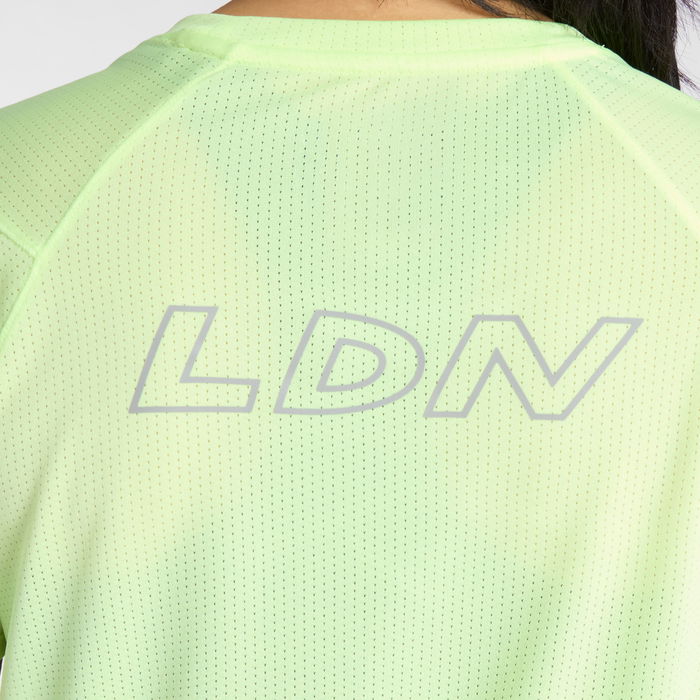 NEW BALANCE Women London Edition RC Essential T-Shirt In Green ...