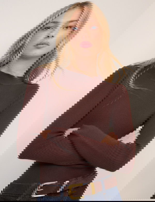 NOBODY'S CHILD Brown Ribbed Mock Neck Top | endource