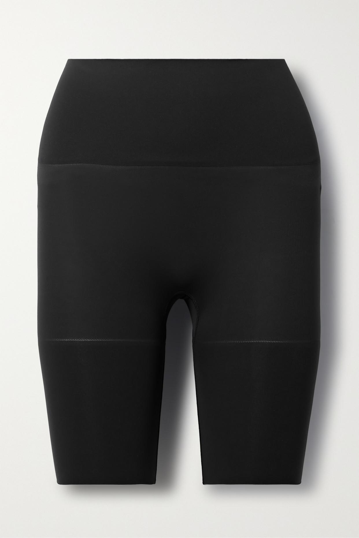 SKIMS Seamless Sculpt Butt Enhancing Short in Black | Endource