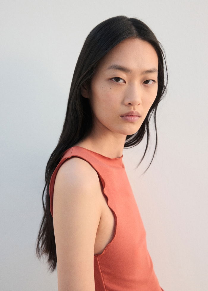 MANGO Scalloped Hem Top | endource