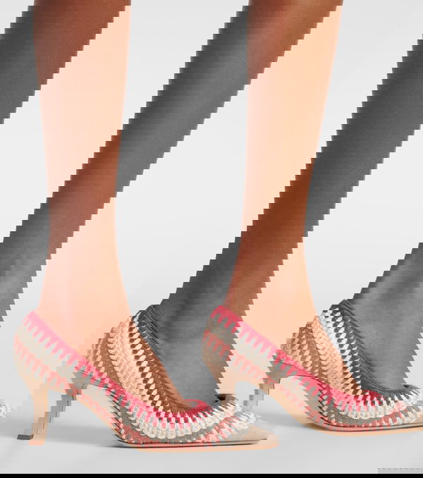 Manolo Blahnik Ombohi 70 Crochet Suede Pumps | endource